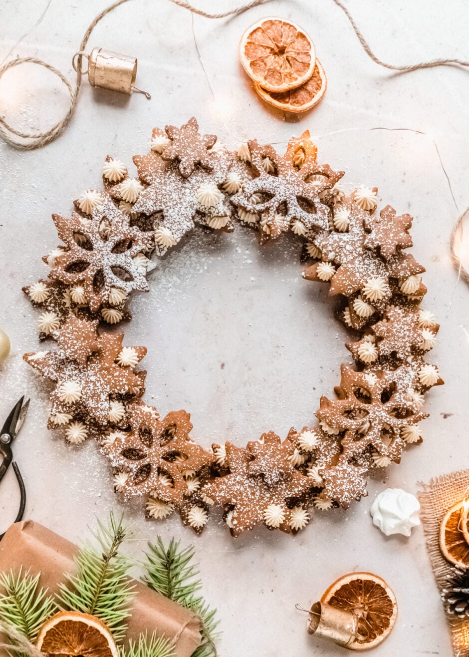 Gingerbread Wreath | Windy City Dinner Fairy