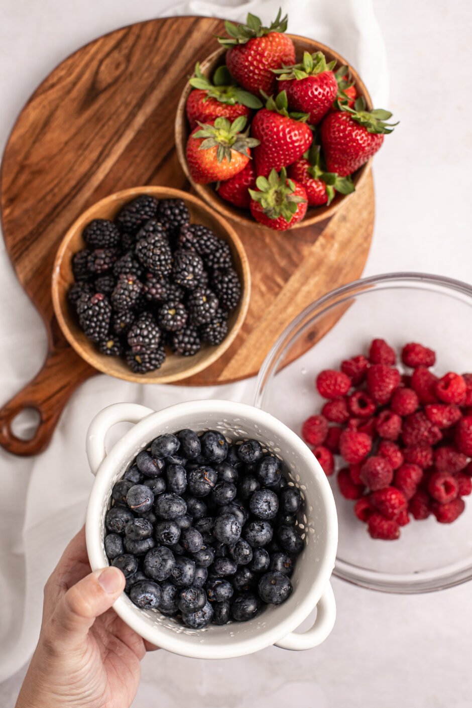Mixed Berry Crisp: A Comforting Dessert Recipe - The Windy City Dinner ...
